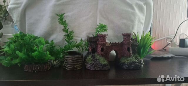 Декорации в аквариум